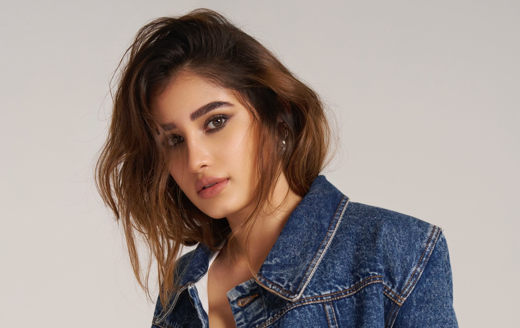 Rasha Thadani Age, Height, Father, Wiki, Career- ogbiography